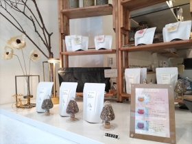 鮮やかなドリンクが楽しめる「effu-herbaltea and shisha stand-」